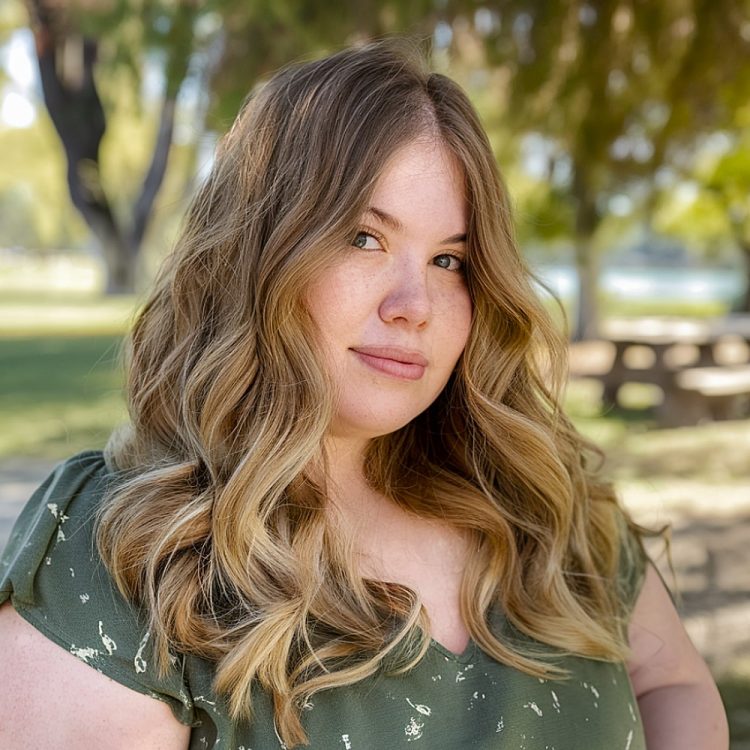 15+ Must-Try Long Layered Haircuts for Round Faces in 2025