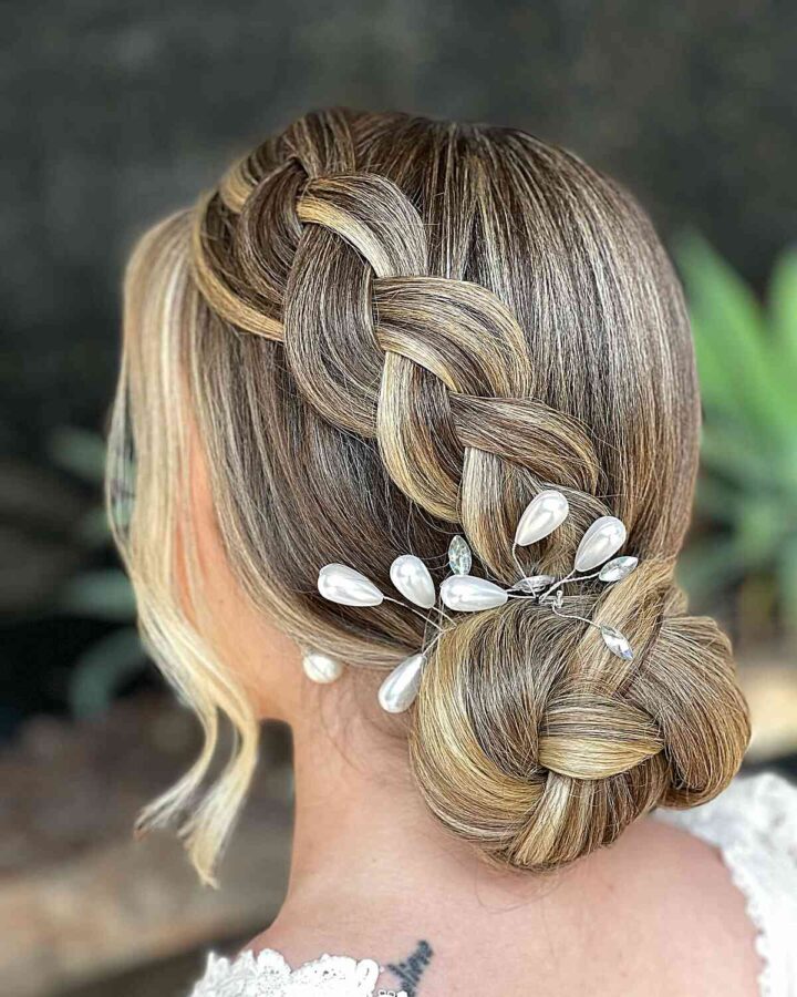 40 Gorgeous Wedding Updos for Every Type of Bride