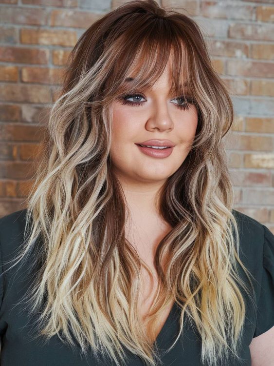 17 Flattering Wavy Hair with Bangs Styles for Round Faces in 2026