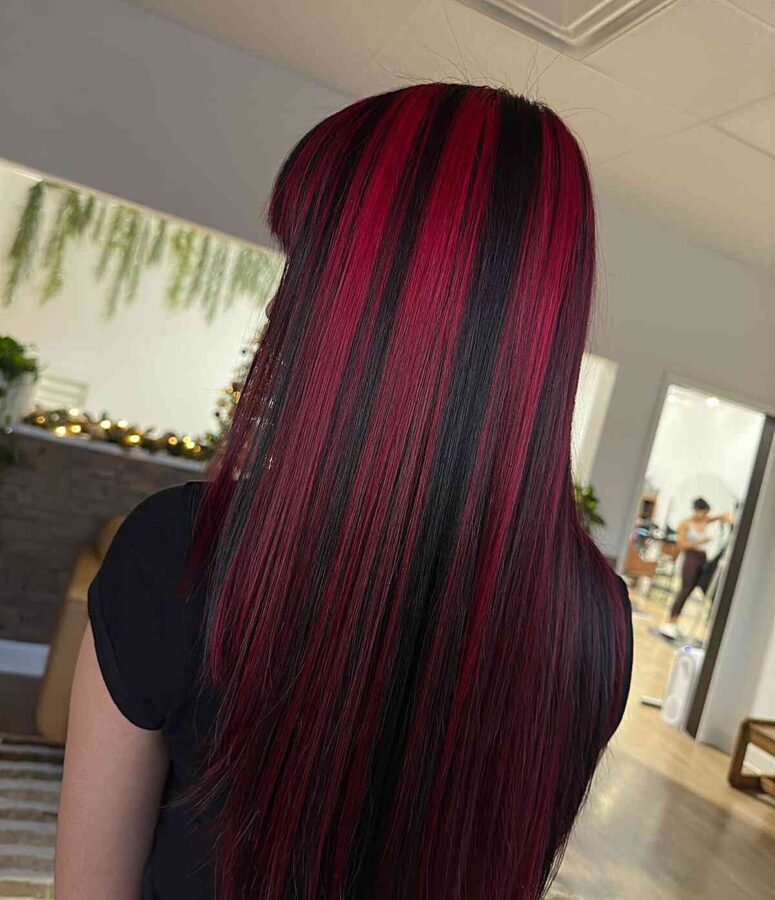 25 Stunning Red and Black Hair Color Combinations to Transform Your Look